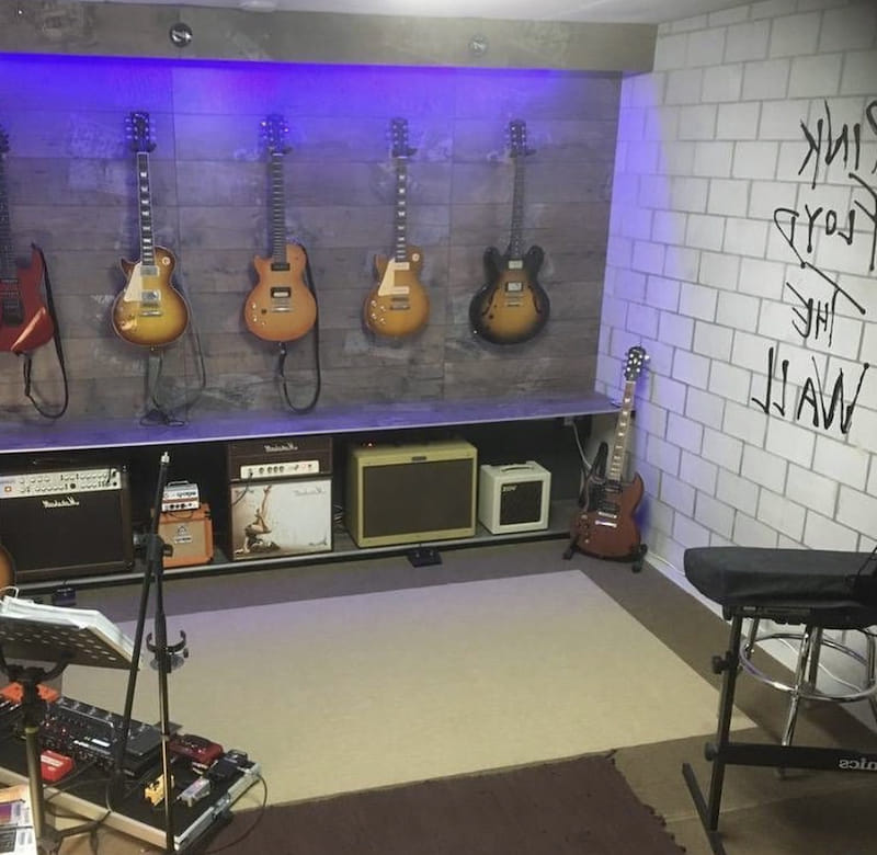 Cool Guitar Room 33+ Guitar Room Ideas That Hit The Right Note In 2025